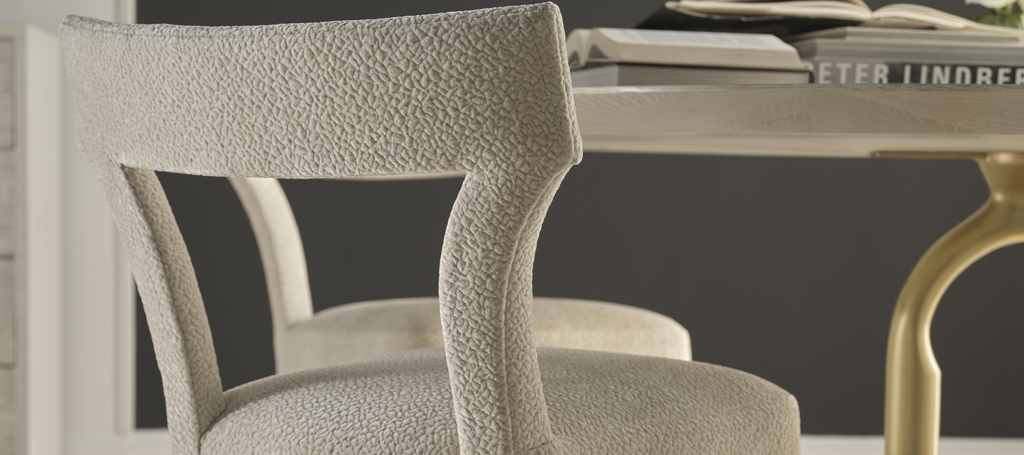 Link Round Dining Table by Baker Luxe - BAA4337 | Baker Furniture